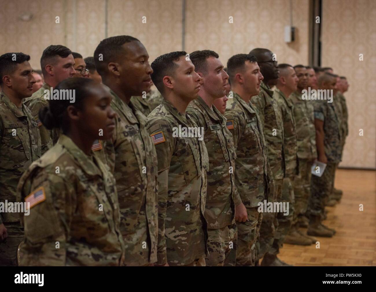 Soldiers assigned to the 3d U.S. Infantry Regiment (The Old Guard ...