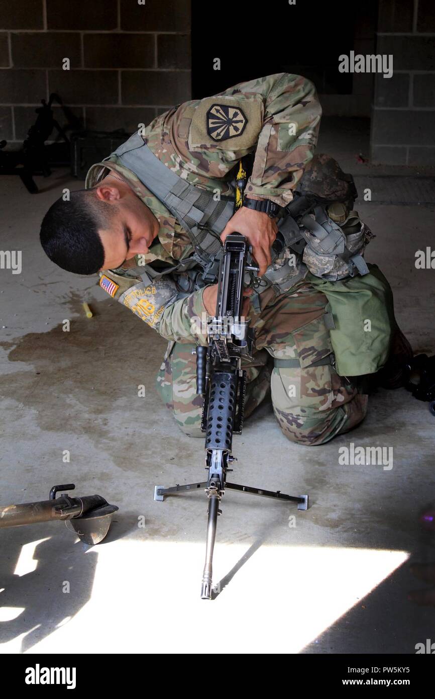 860th military police company hi-res stock photography and images - Alamy