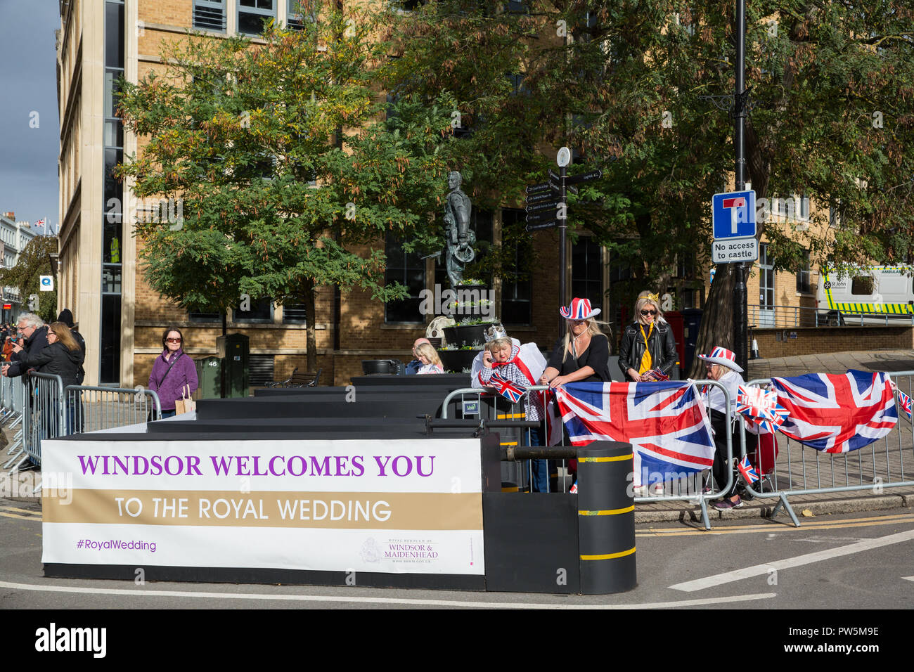 Welcome ceremony windsor castle hi-res stock photography and images - Alamy