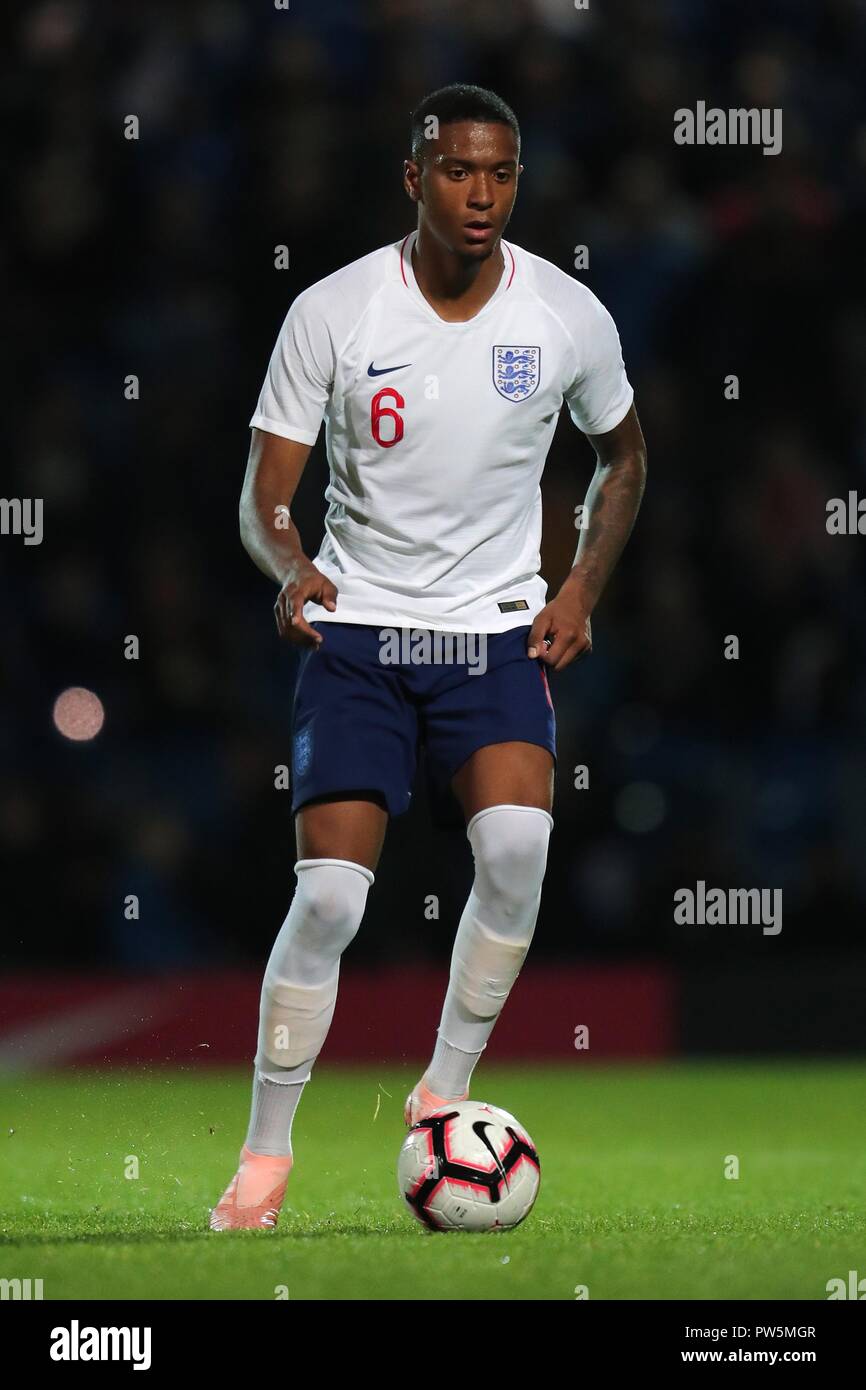 Ezri konsa hi-res stock photography and images - Alamy