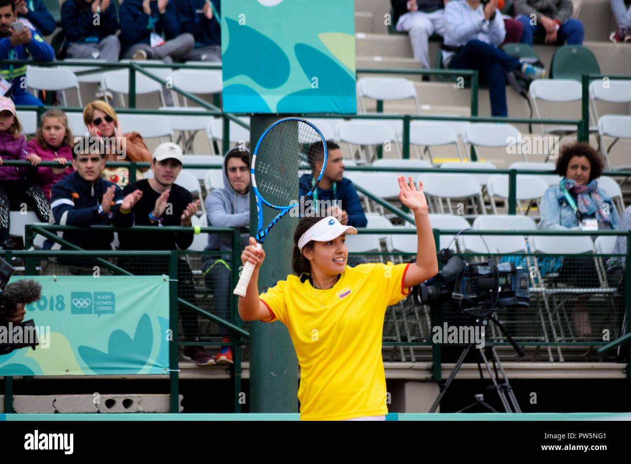 Advance single hi-res stock photography and images - Alamy