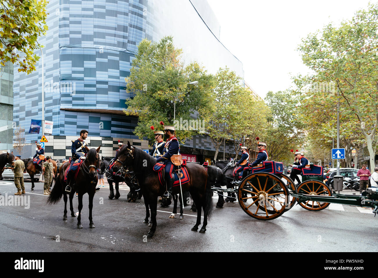 Felipe vi of spain uniform hi-res stock photography and images - Alamy