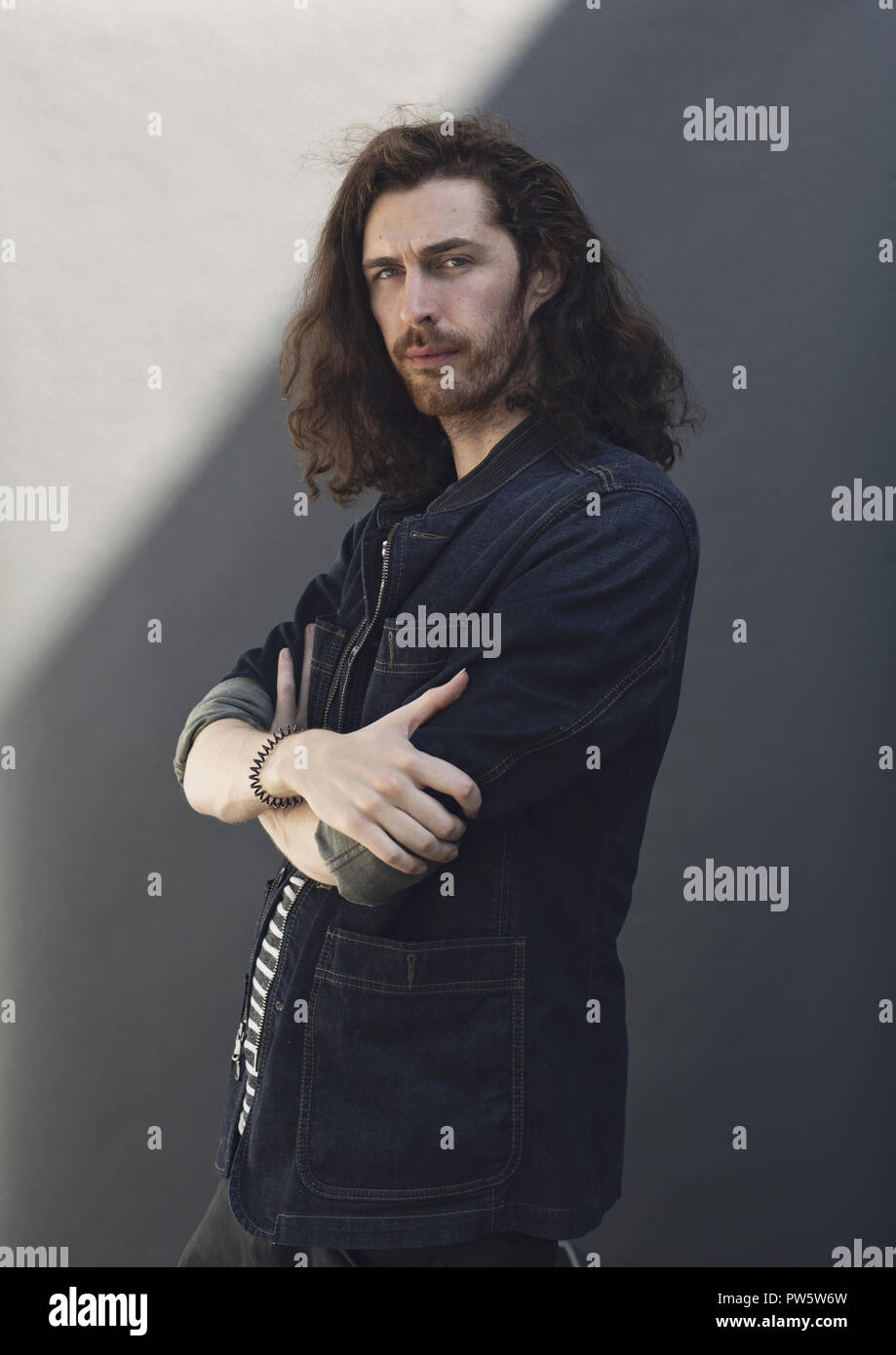 Hozier take me to church hi-res stock photography and images - Alamy