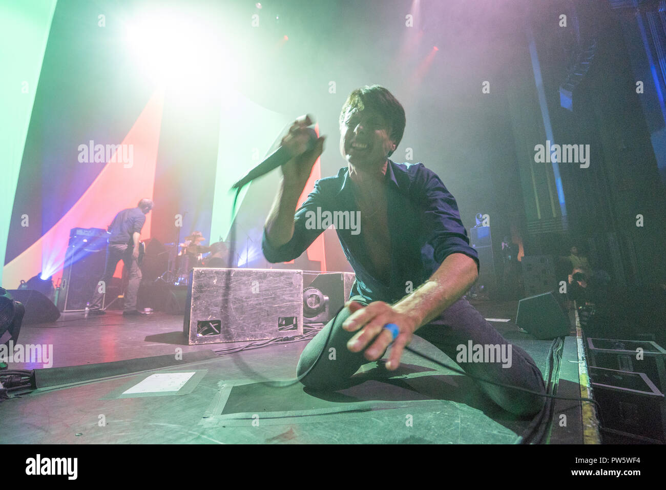 Brett anderson suede 2018 hi-res stock photography and images - Alamy