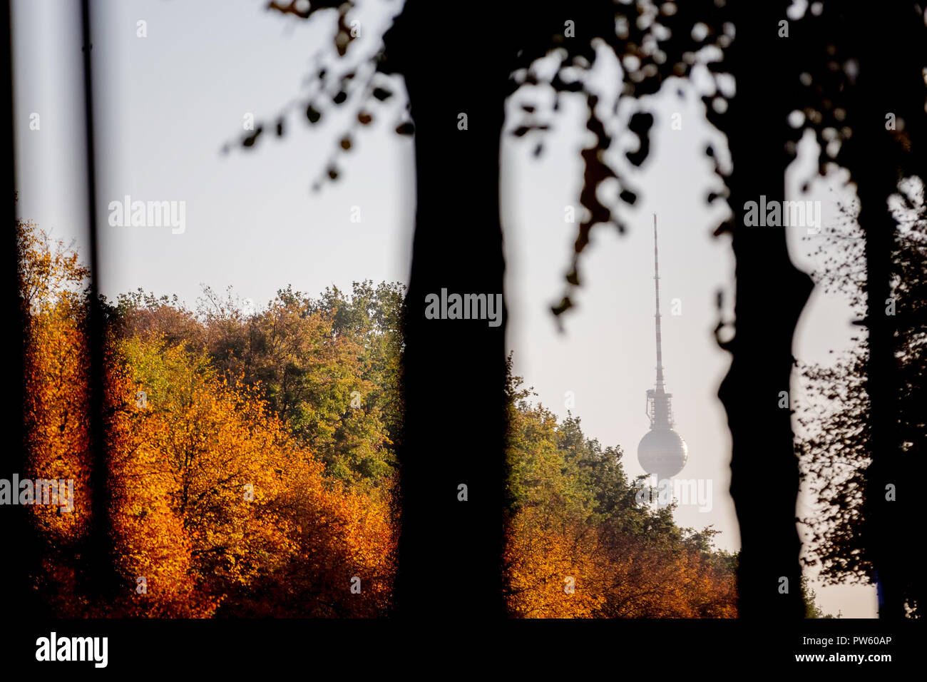 13 October 2018, Berlin: The television tower standing out behind ...