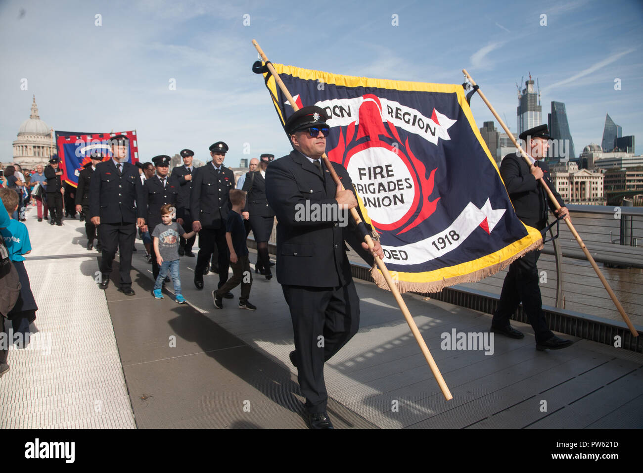 British national fire service fireman hi-res stock photography and ...