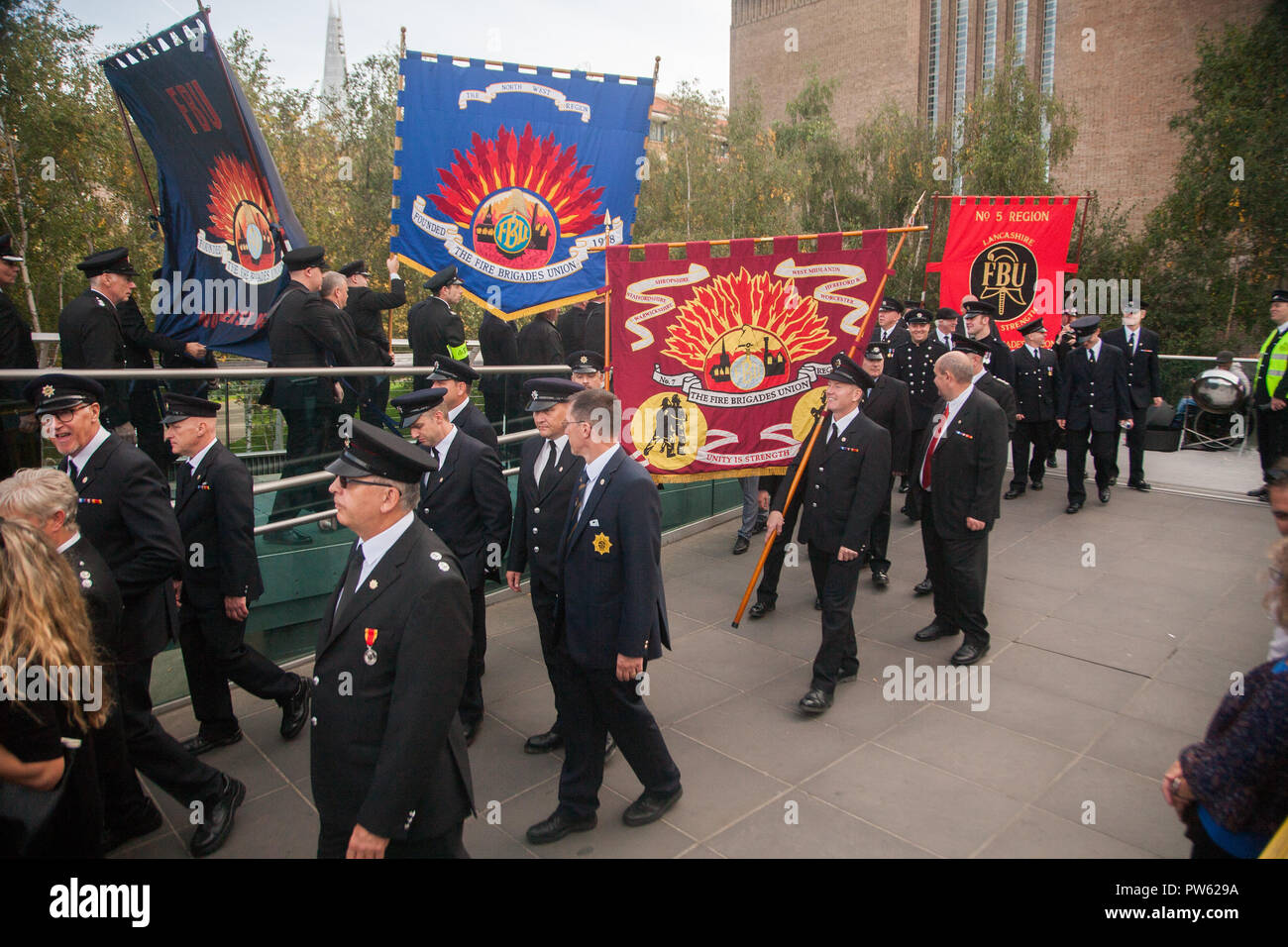 British national fire service fireman hi-res stock photography and ...