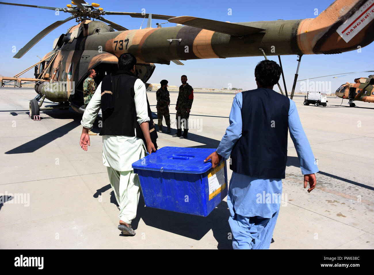 Kandahar, Afghanistan. 13th Oct, 2018. Afghan Independent Election ...