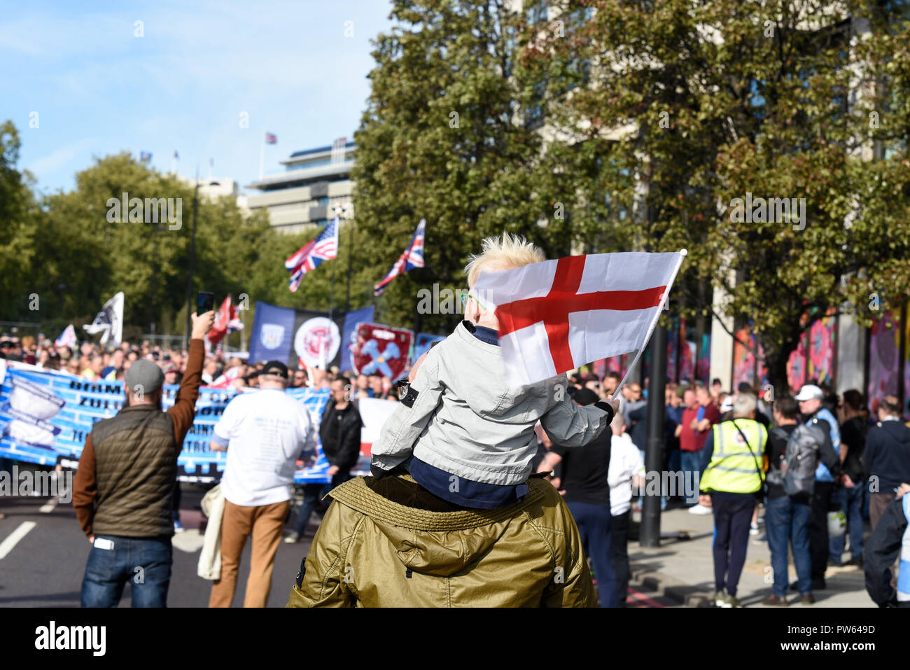 Democratic Football Lads Alliance DFLA marching towards Parliament in ...
