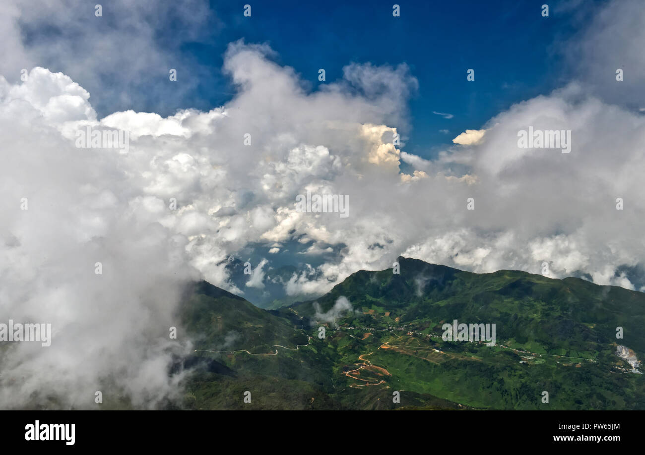 Fansipan landscape hi-res stock photography and images - Alamy