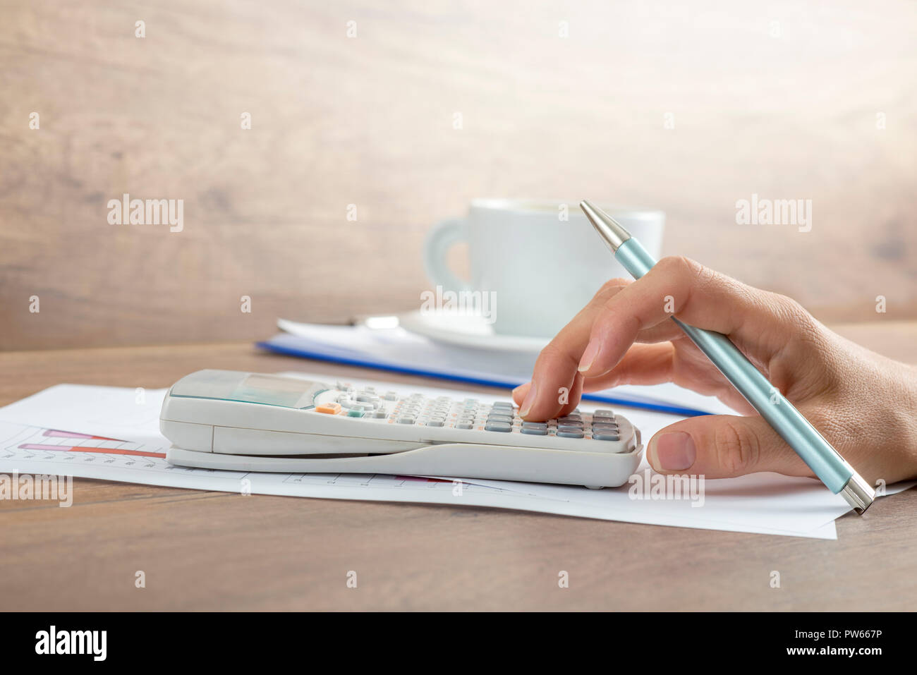 Manual calculation hi-res stock photography and images - Alamy