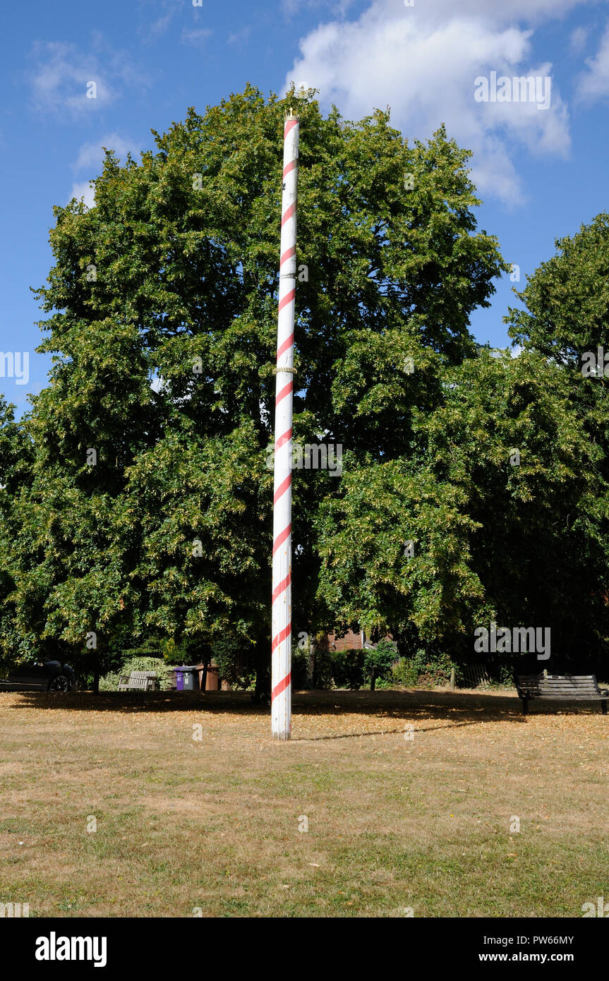 Maypole on Great Green, Pirton, Hertfordshire Stock Photo - Alamy