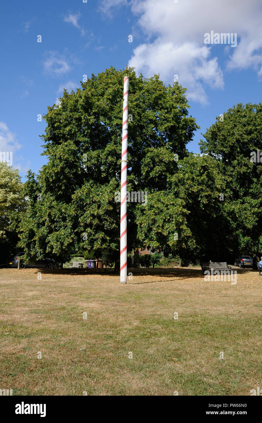 Maypole on Great Green, Pirton, Hertfordshire Stock Photo - Alamy