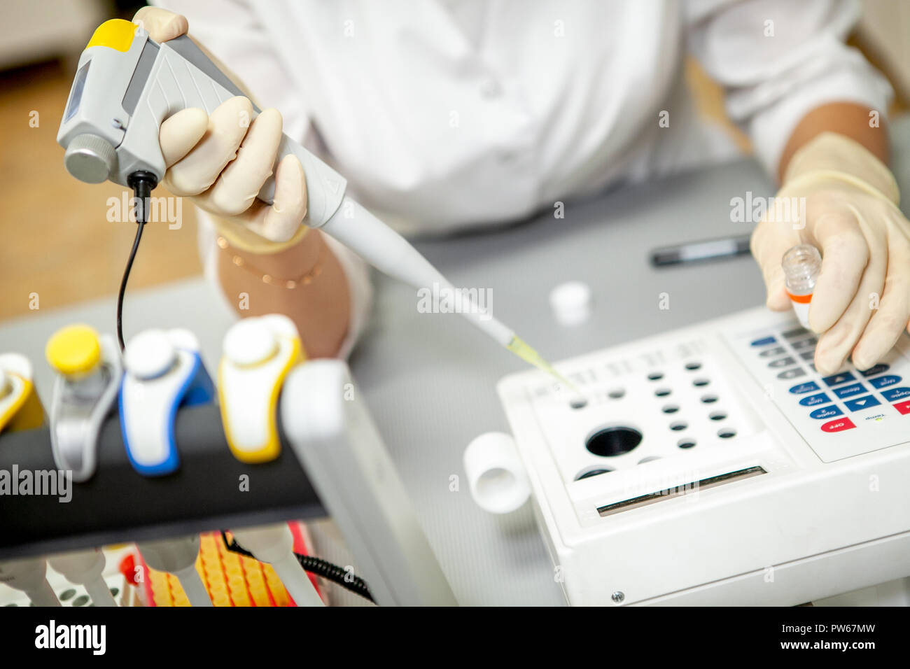 Chemistry Lab Apparatus High Resolution Stock Photography and Images ...