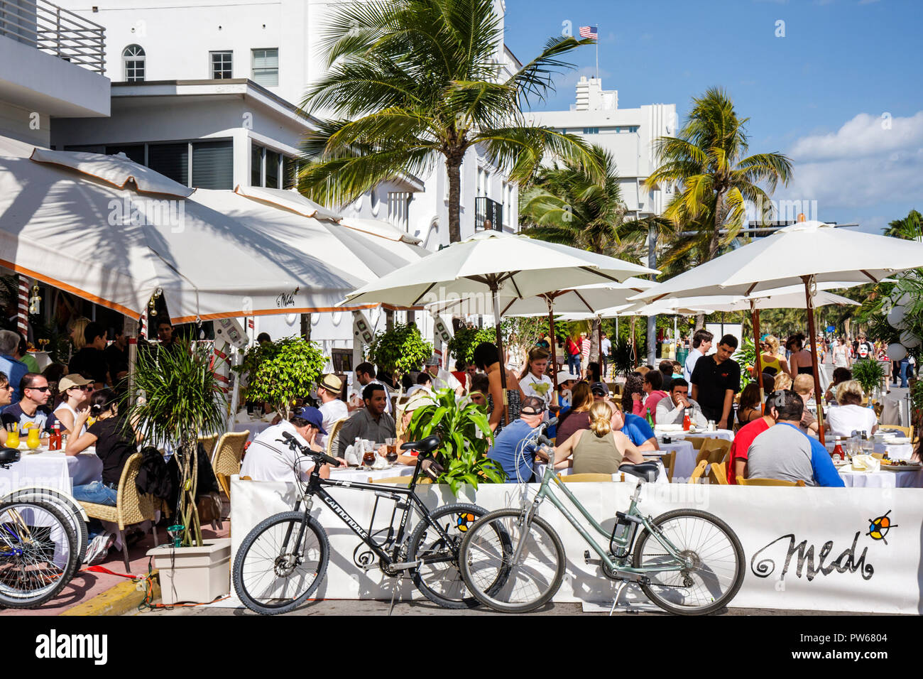 Cafe Medi High Resolution Stock Photography and Images - Alamy