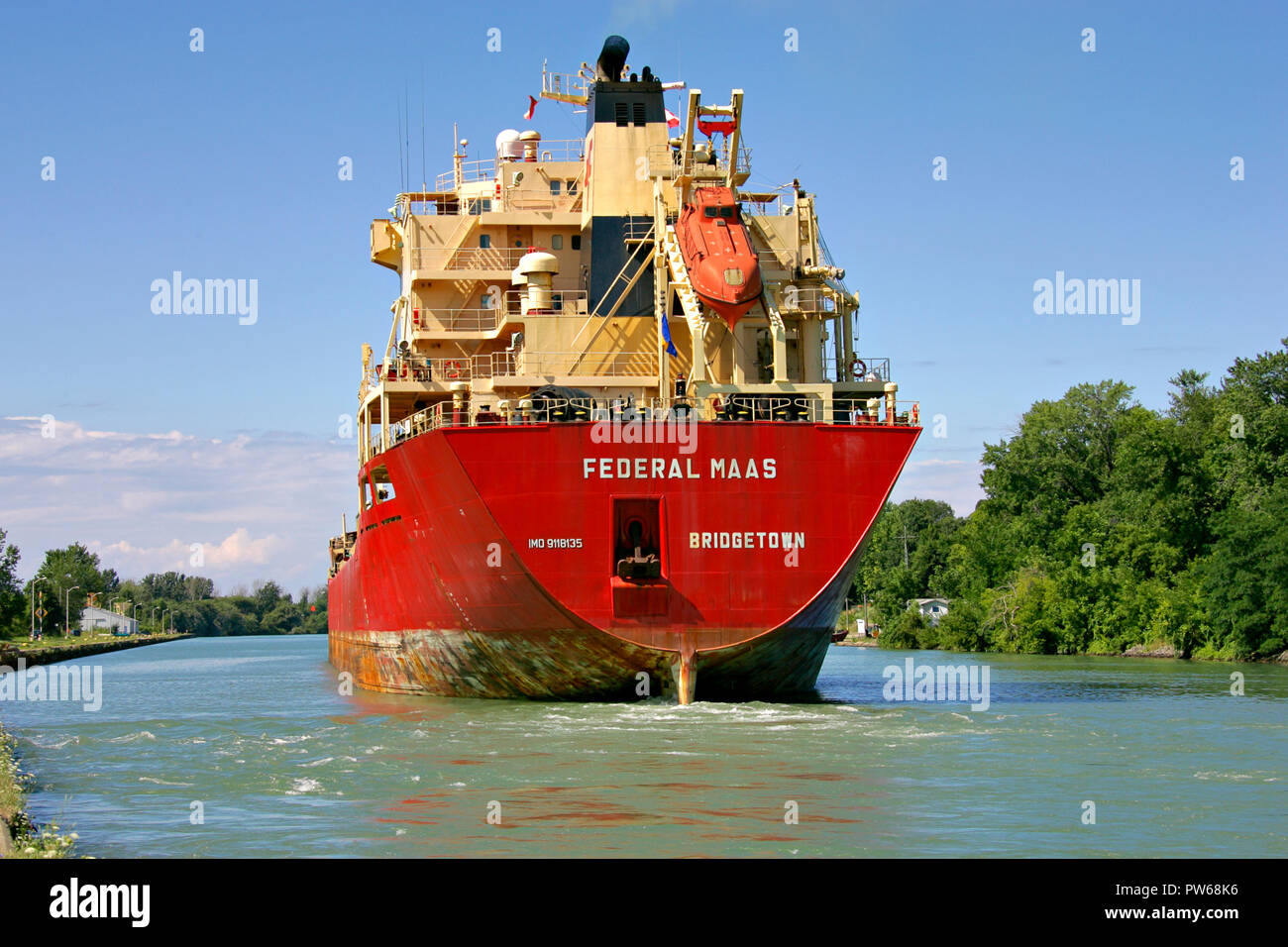 Ship on the Welland Canal Stock Photo - Alamy