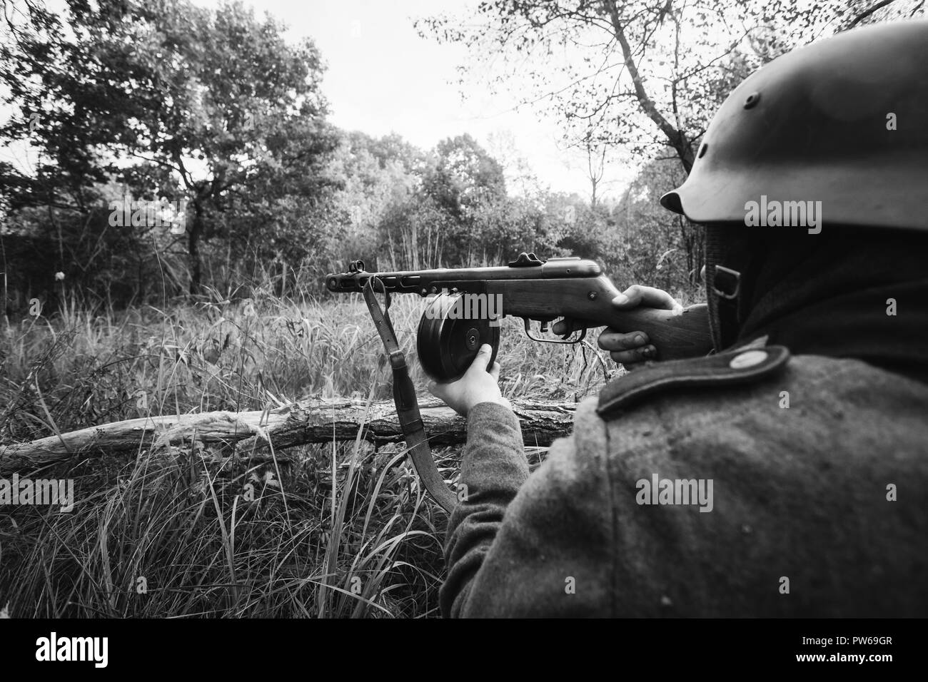 Ambush Black and White Stock Photos & Images - Alamy