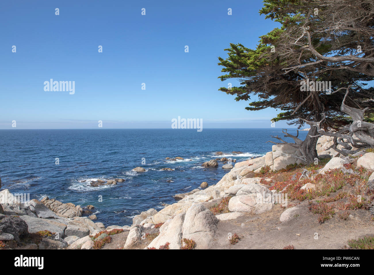 Blue Ocean and blue skies from a beautiful point on the Californian ...