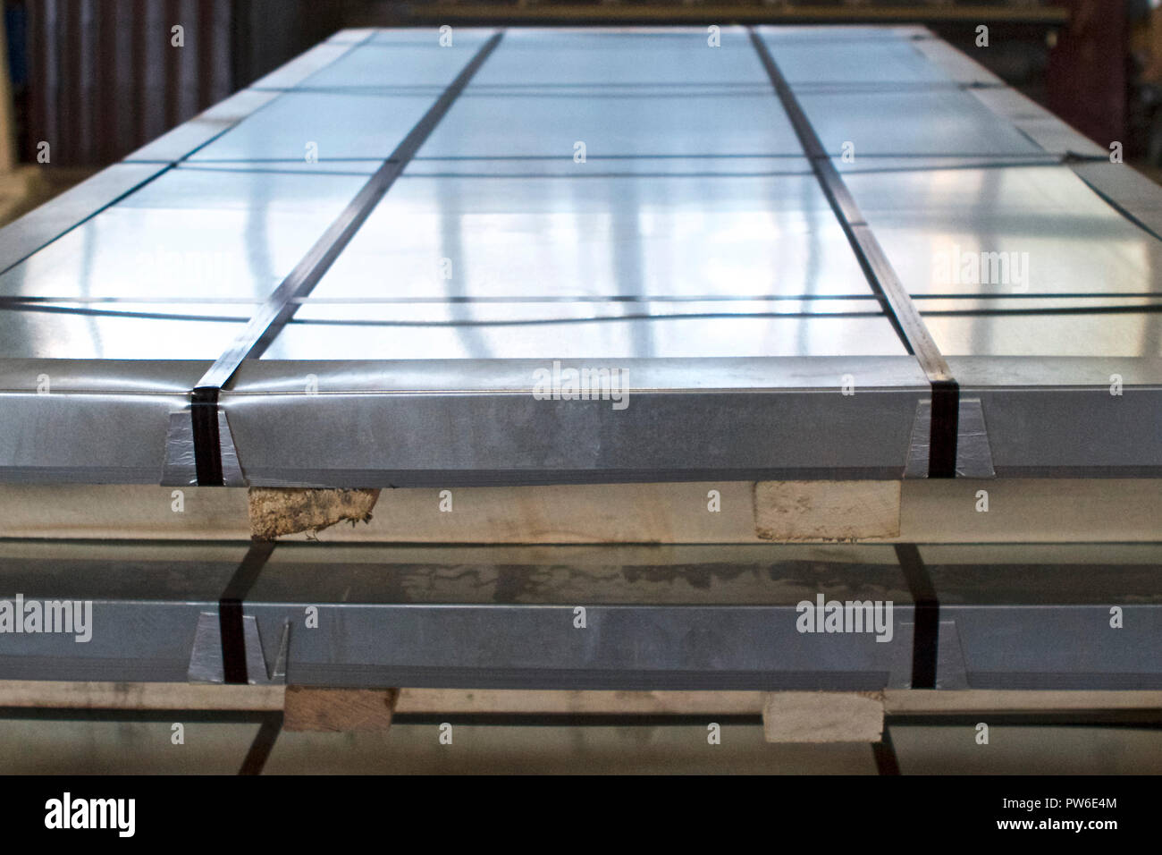 Galvanized steel sheets hi-res stock photography and images - Alamy