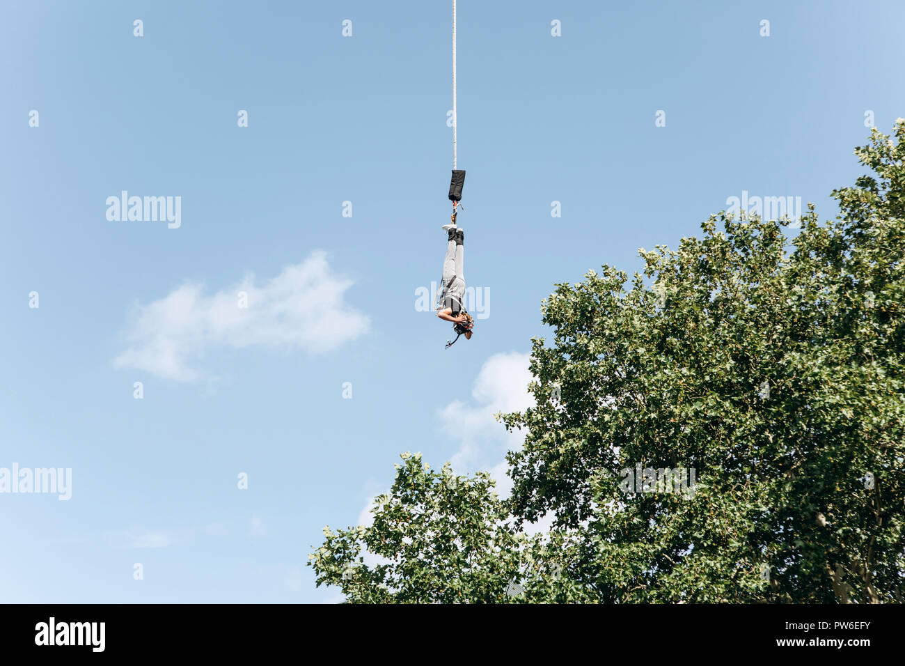 Teenager bungee jump hi-res stock photography and images - Alamy