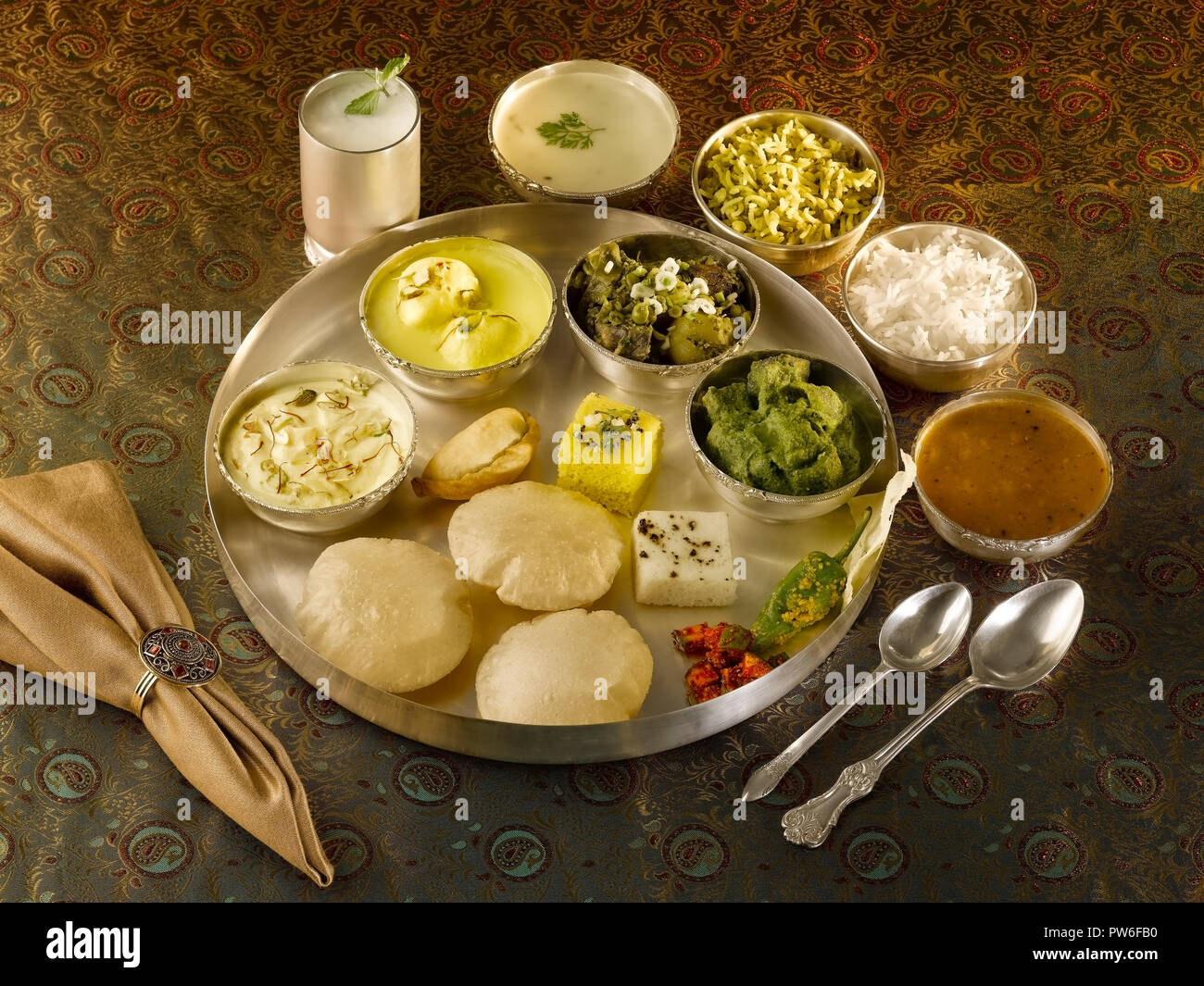 A FULL TRADITIONAL GUJARATI MEAL/ GUJARATI THALI: SHRIKHAND, RASMALAI ...