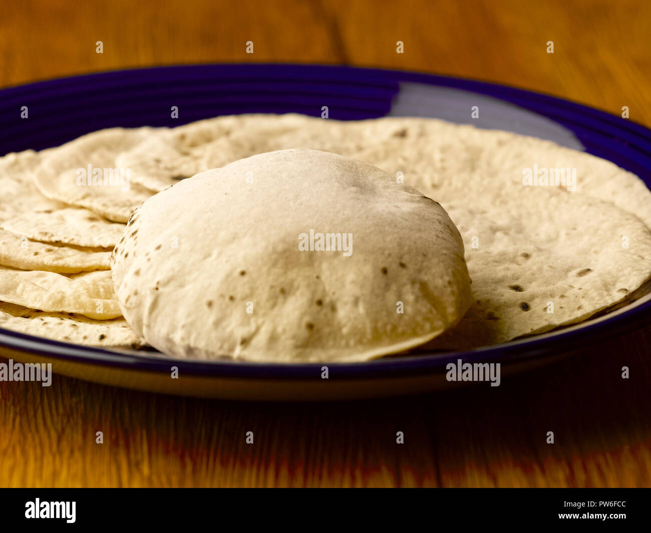 INDIAN BREAD/ CHAPPATI/ROTI MADE OF WHEAT AND ROASTED Stock Photo - Alamy