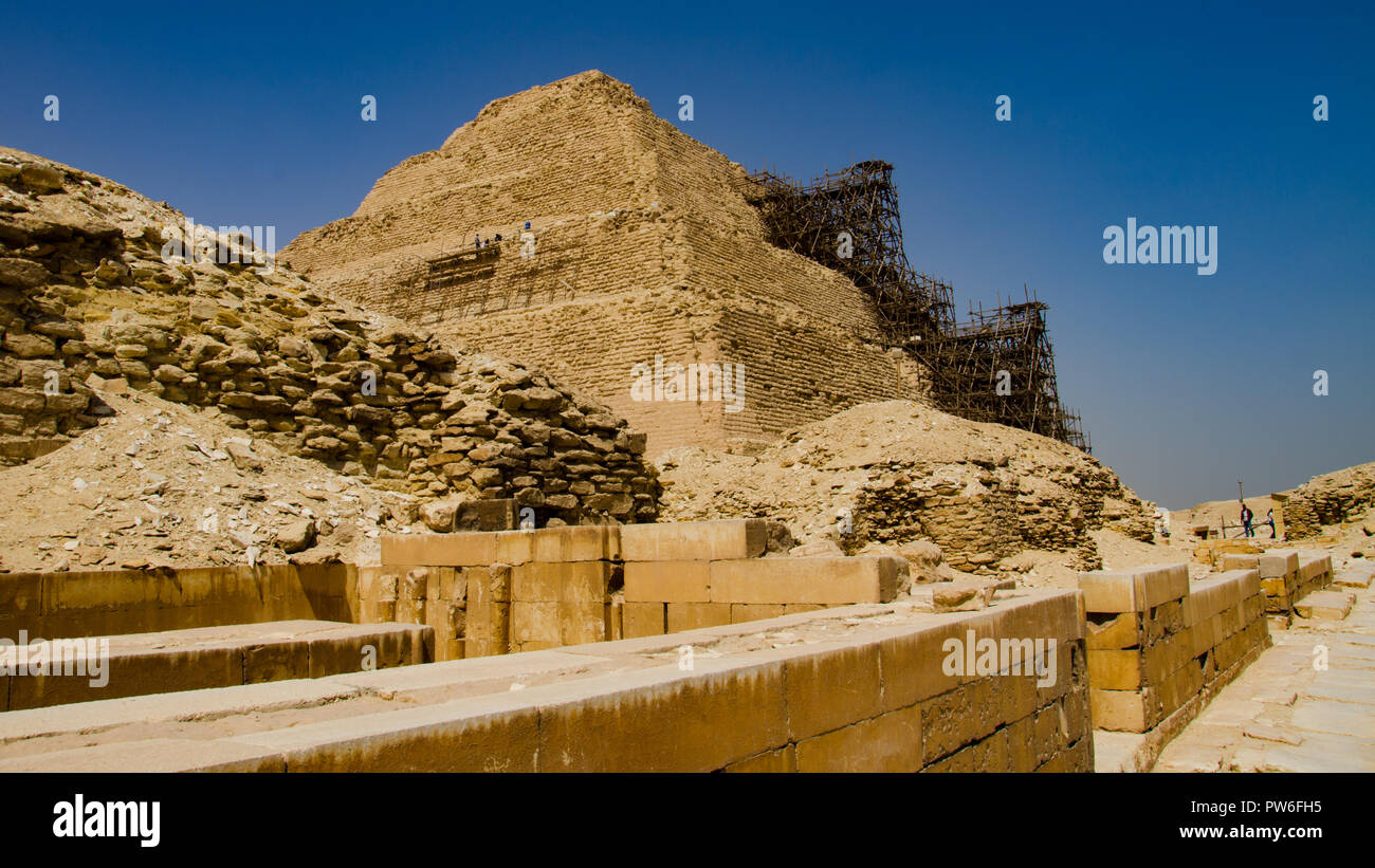 Step pyramid hi-res stock photography and images - Alamy