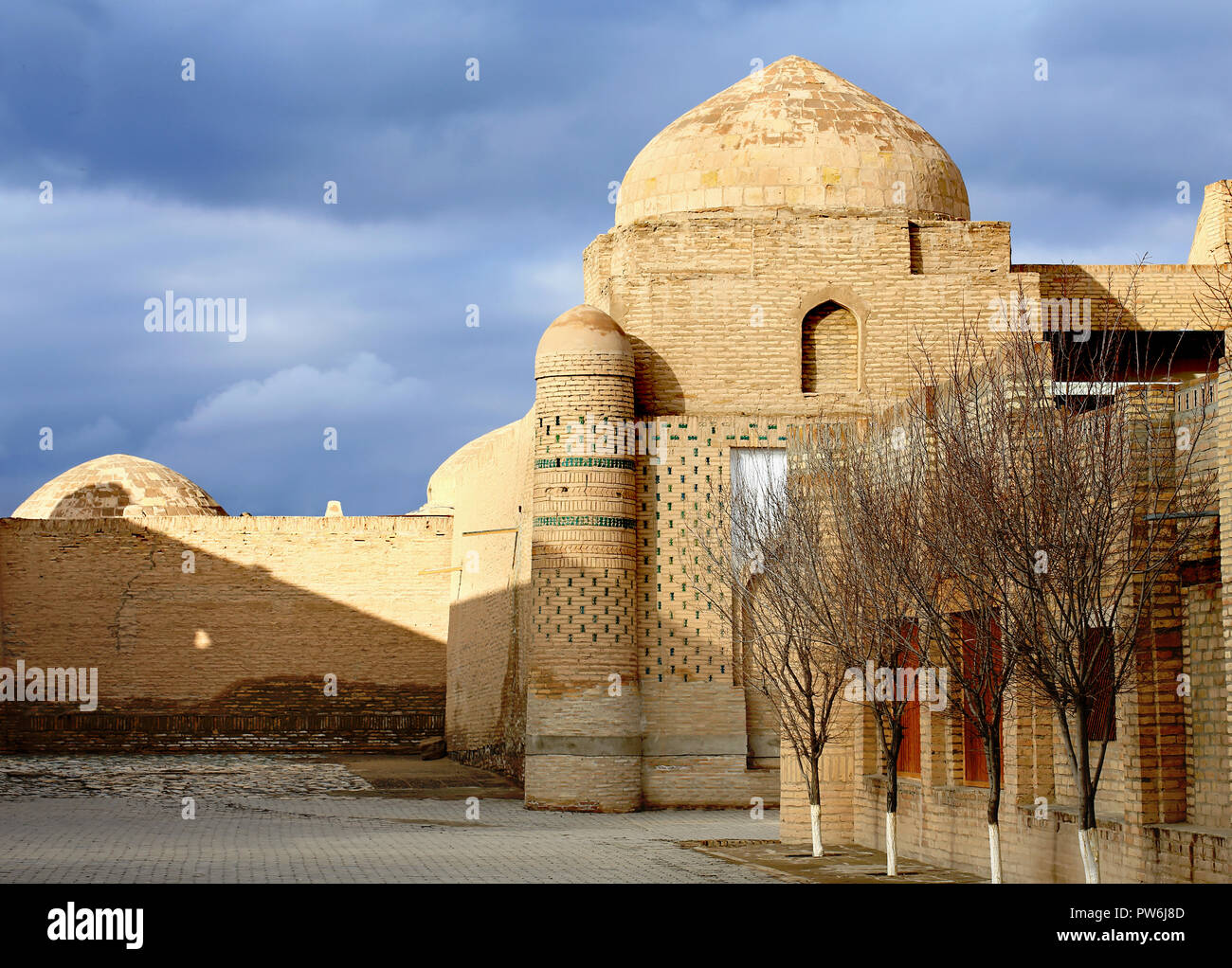 Middle-Eastern structure of stone and clay with a flat dome Stock Photo ...