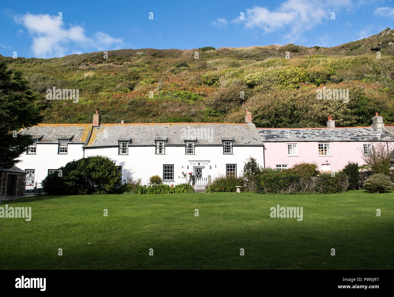 Exterior of houses in the village of Boscastle, Cornwall, England Stock ...