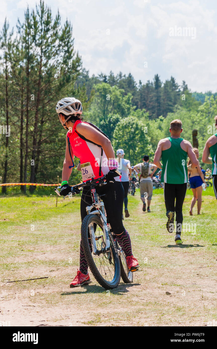 Professional women cyclists hi-res stock photography and images - Alamy