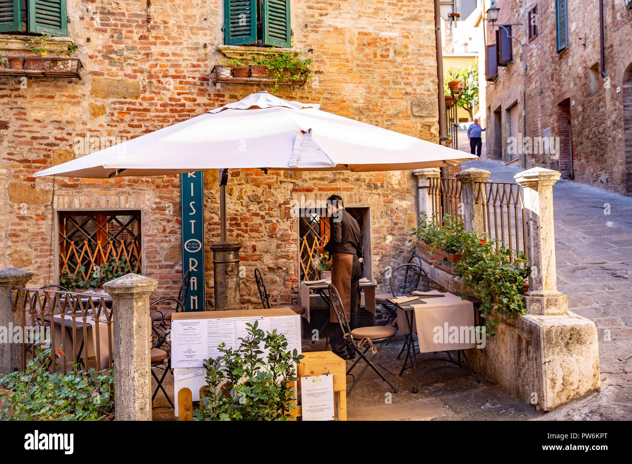 Small italian restaurant in the centre of the historic town ...