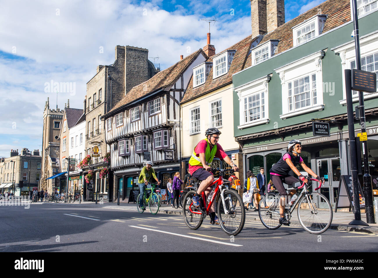 Cycling uk summer hi-res stock photography and images - Alamy