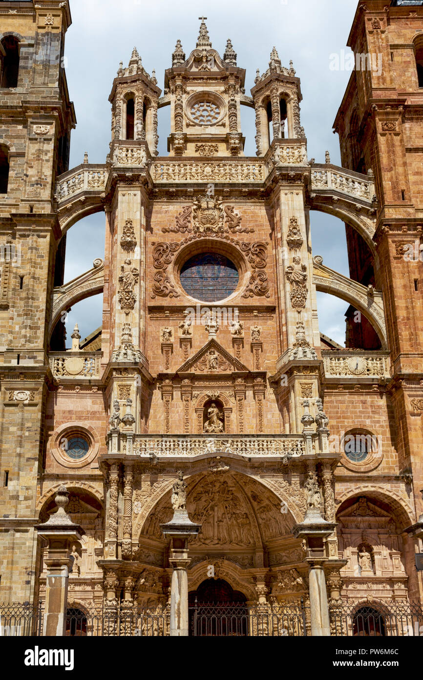 Astorga (Spain) - View of the gothic cathedral of Astorga, along the ...