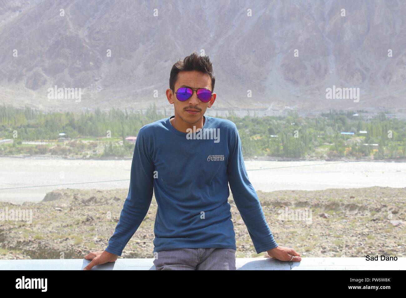 Gilgit boys hi-res stock photography and images - Alamy