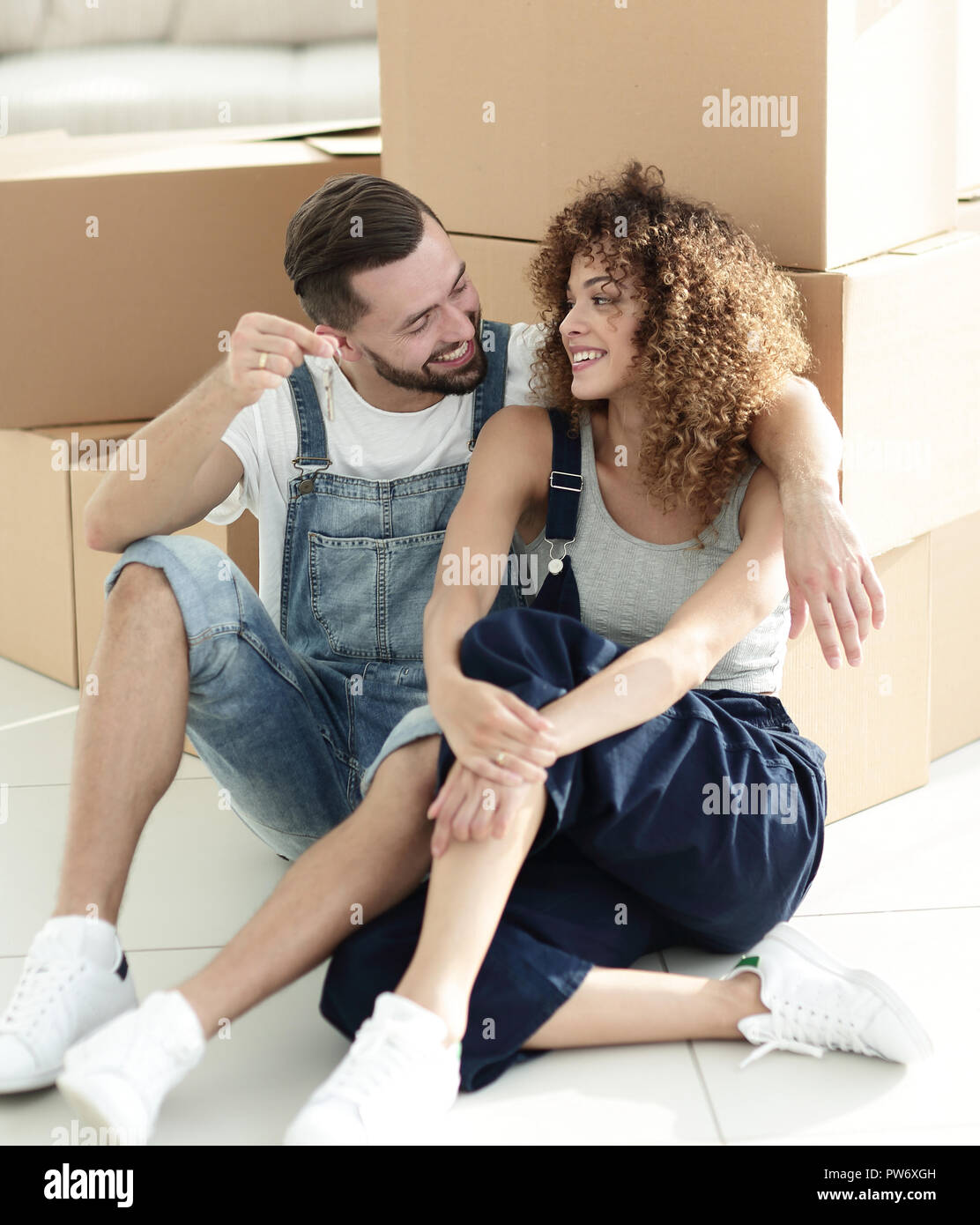 Happy tenants hi-res stock photography and images - Alamy