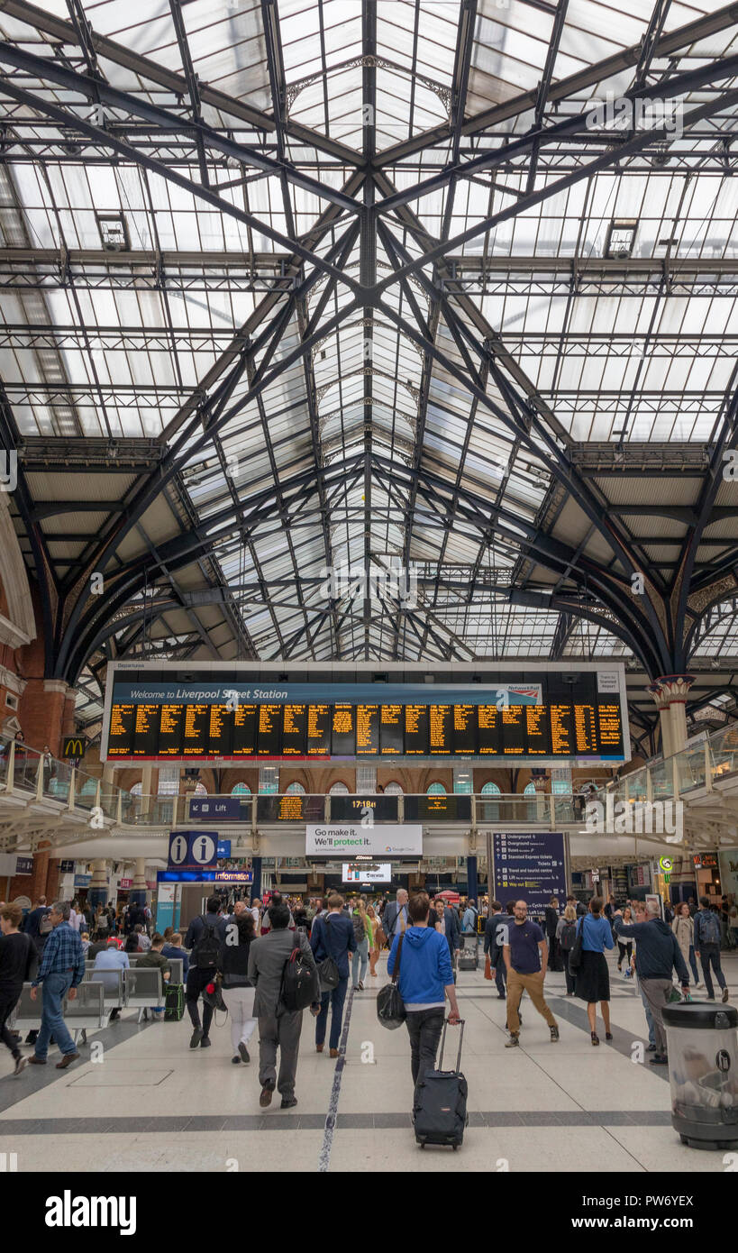 Liverpool Street Railway Station, London, England, UK Stock Photo - Alamy