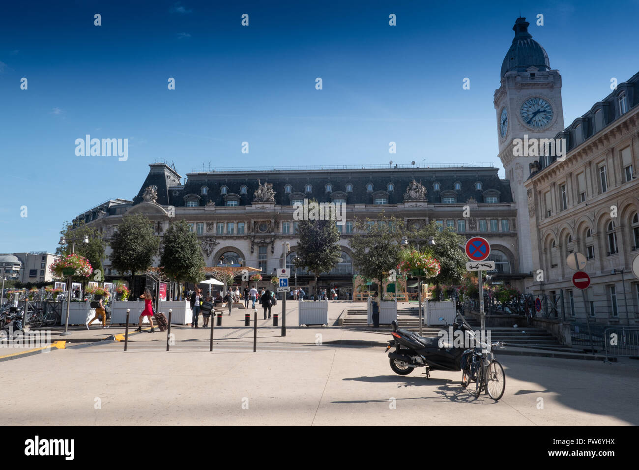 Gare de Lyon, Paris, France Stock Photo - Alamy