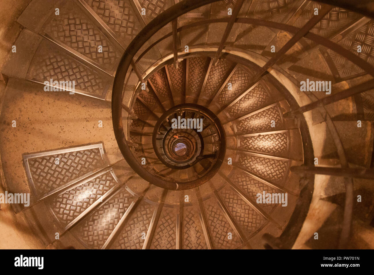 Continuous spiral hi-res stock photography and images - Alamy