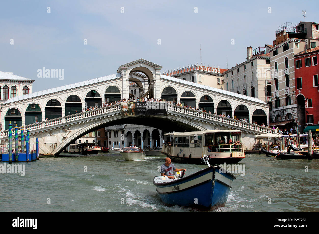 Types of bridges hi-res stock photography and images - Alamy