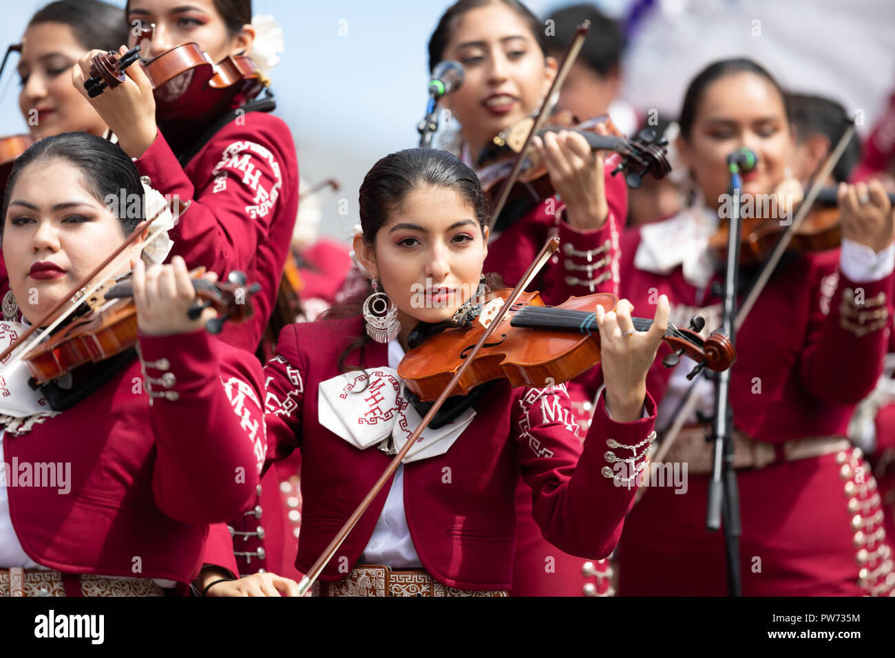 Mariachi women hi-res stock photography and images - Alamy