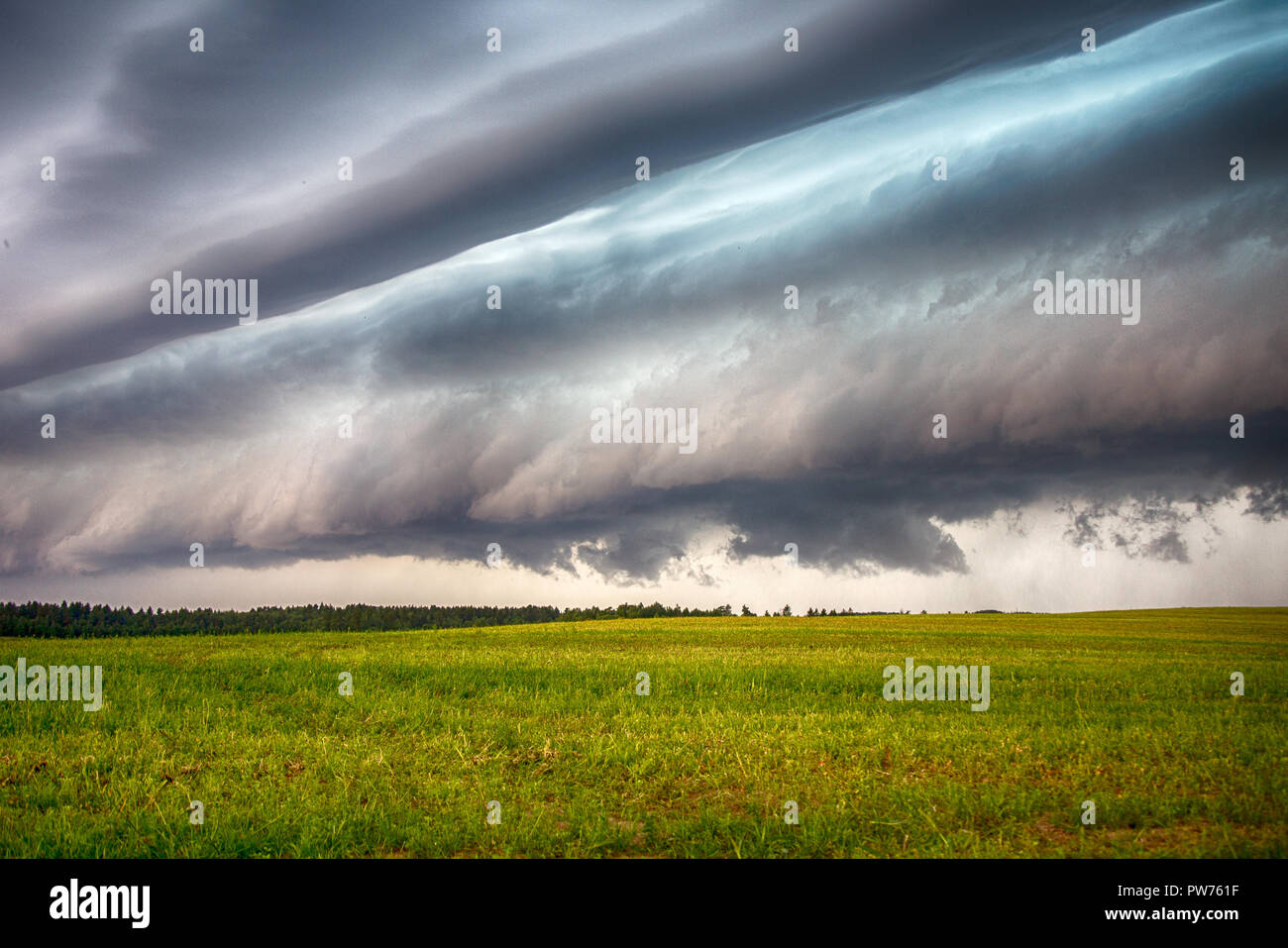 Sloping field hi-res stock photography and images - Alamy