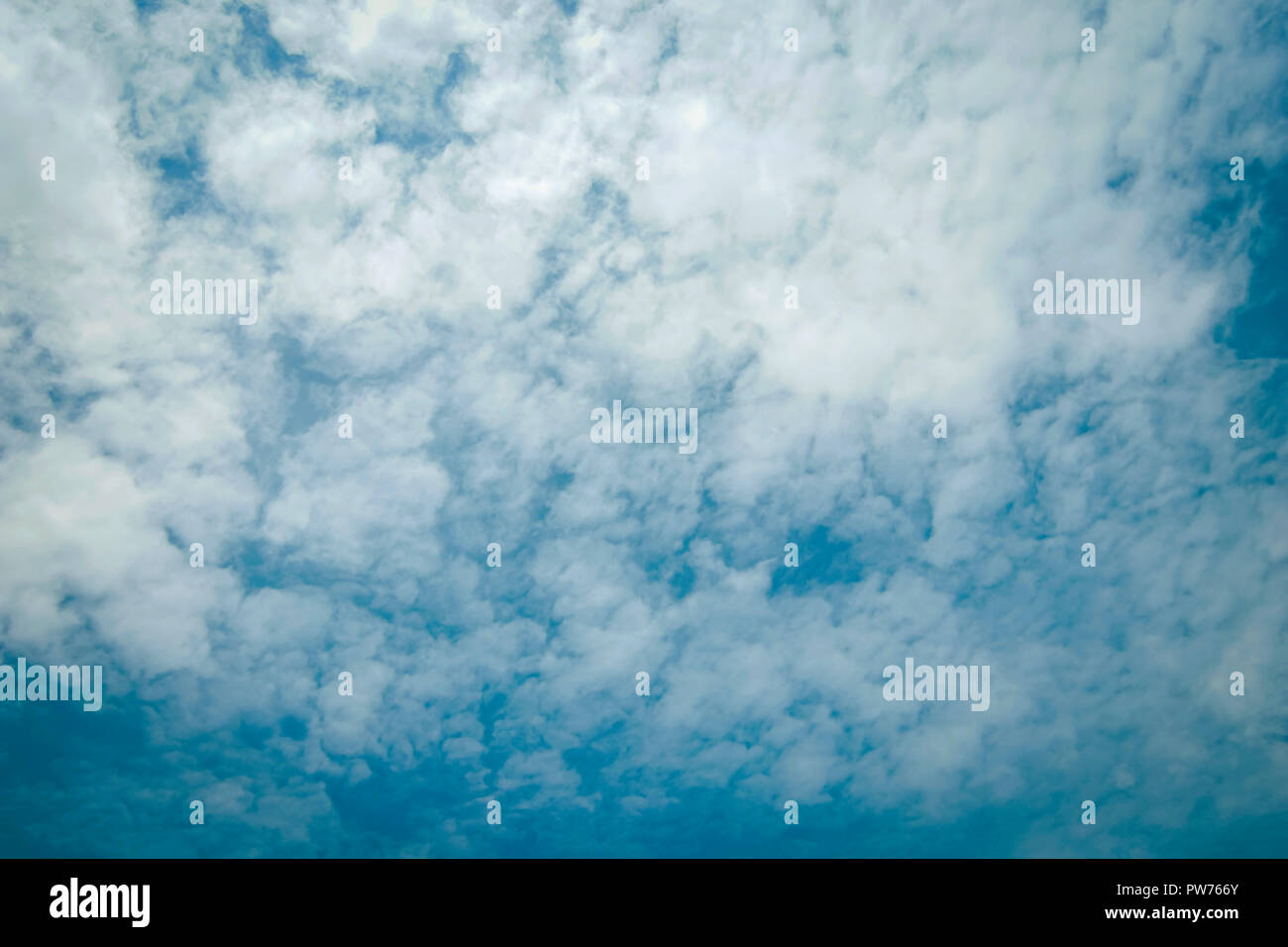 Cloudy sky background Stock Photo - Alamy