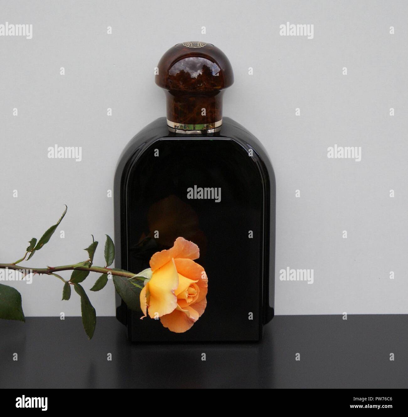 Men eau de toilette hi-res stock photography and images - Alamy