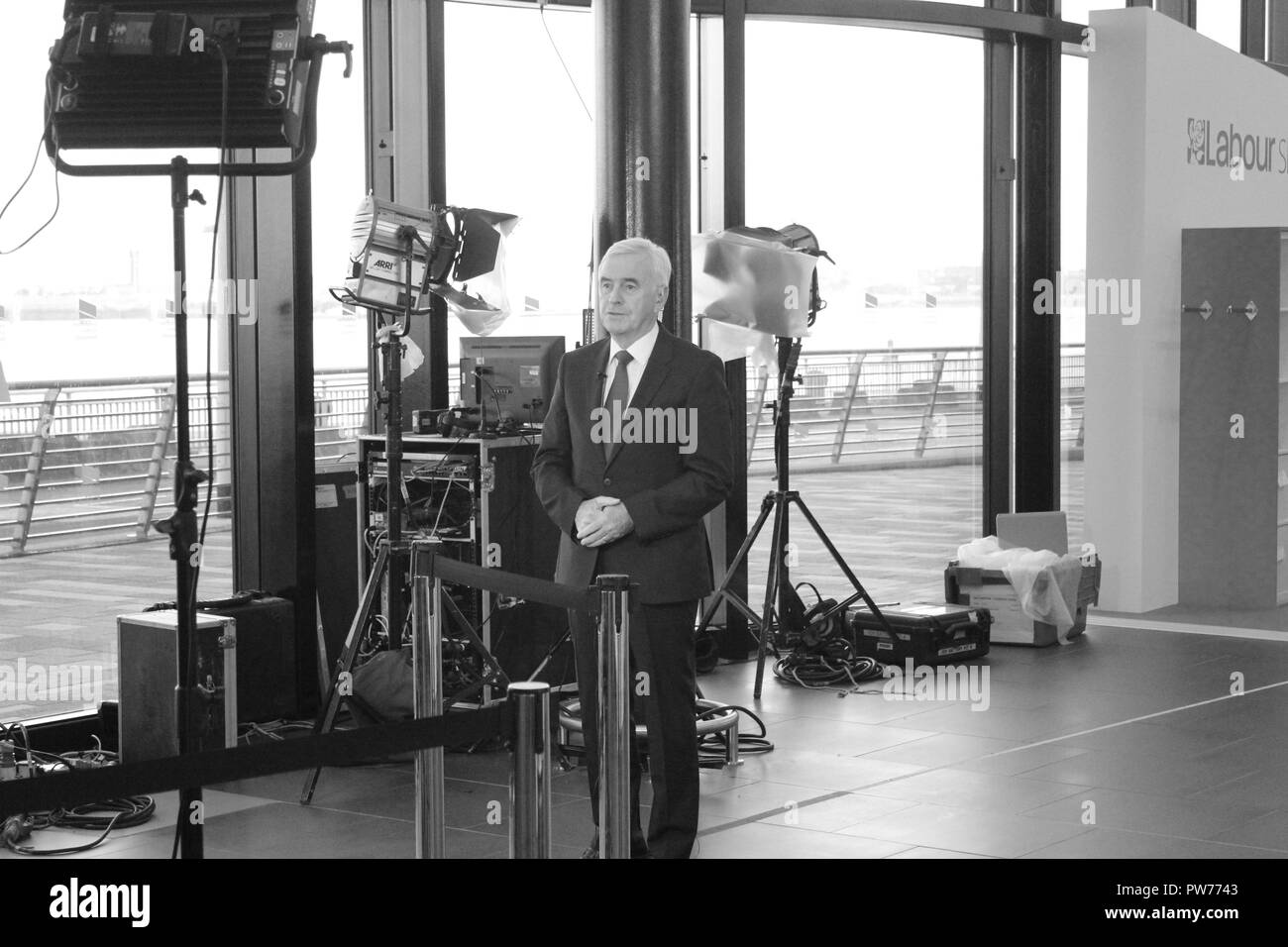 Politics uk labour Black and White Stock Photos & Images - Alamy