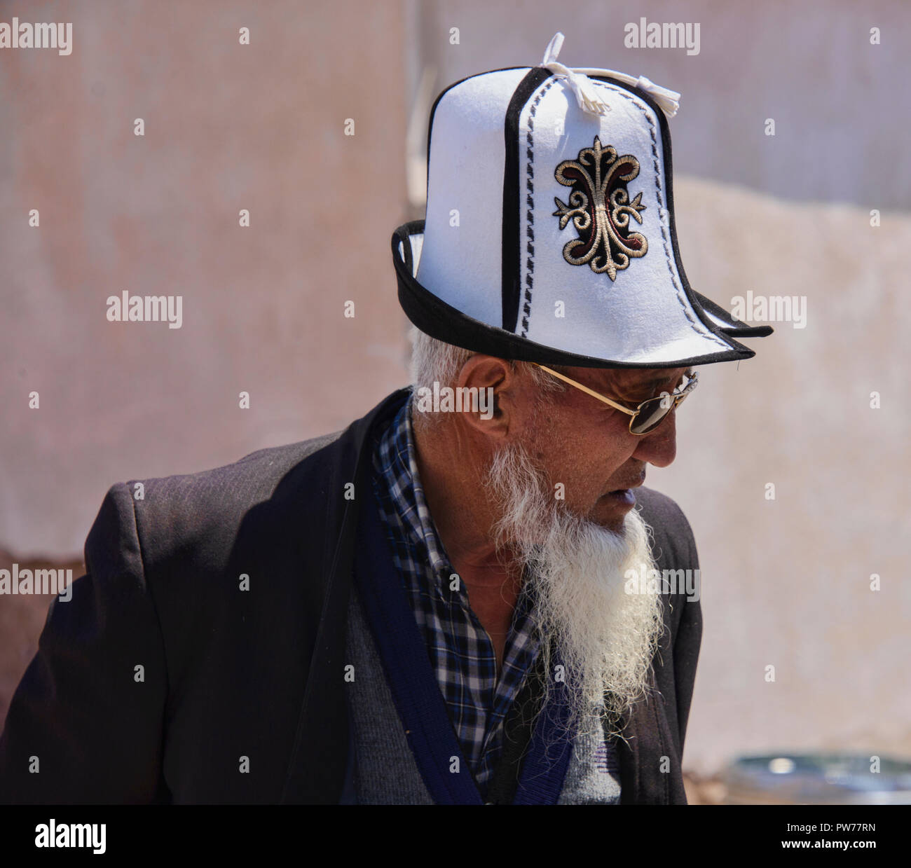 Kalpak Stock Photos & Kalpak Stock Images - Alamy