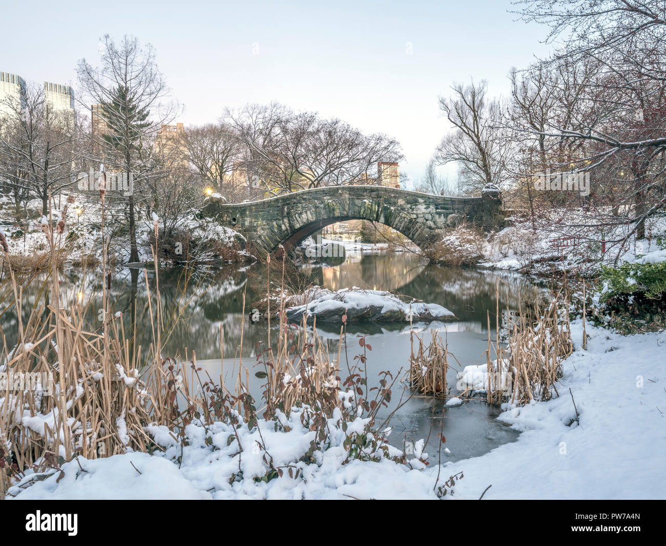 Gapstow Bridge is one of the icons of Central Park, Manhattan in New ...