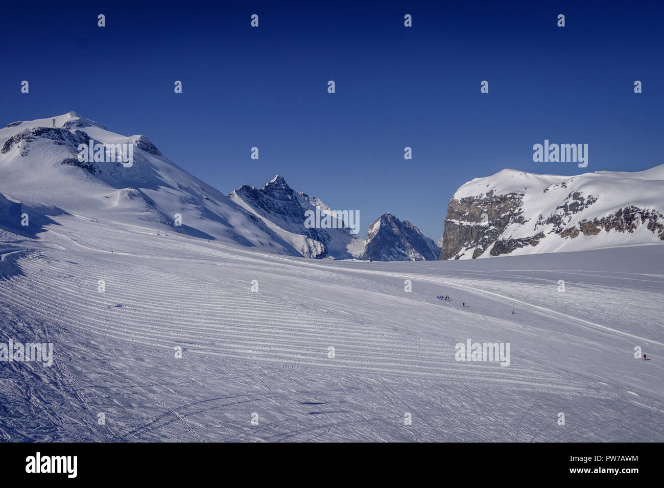 Compressed snow in beautiful lines. This is done to preserve the snow ...