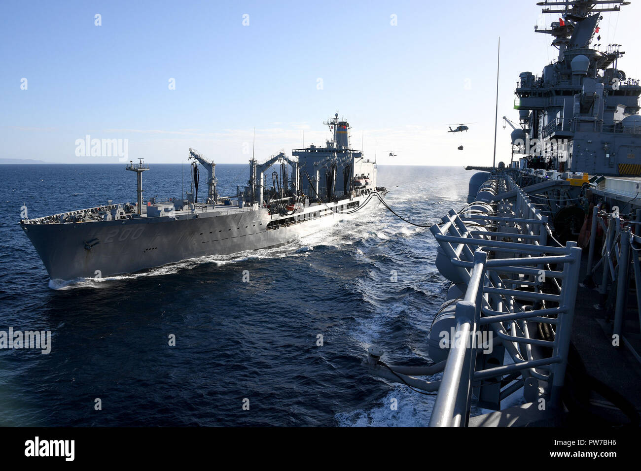 181012-N-GV721-0392 EASTERN PACIFIC OCEAN (Oct. 12, 2018) Fleet ...