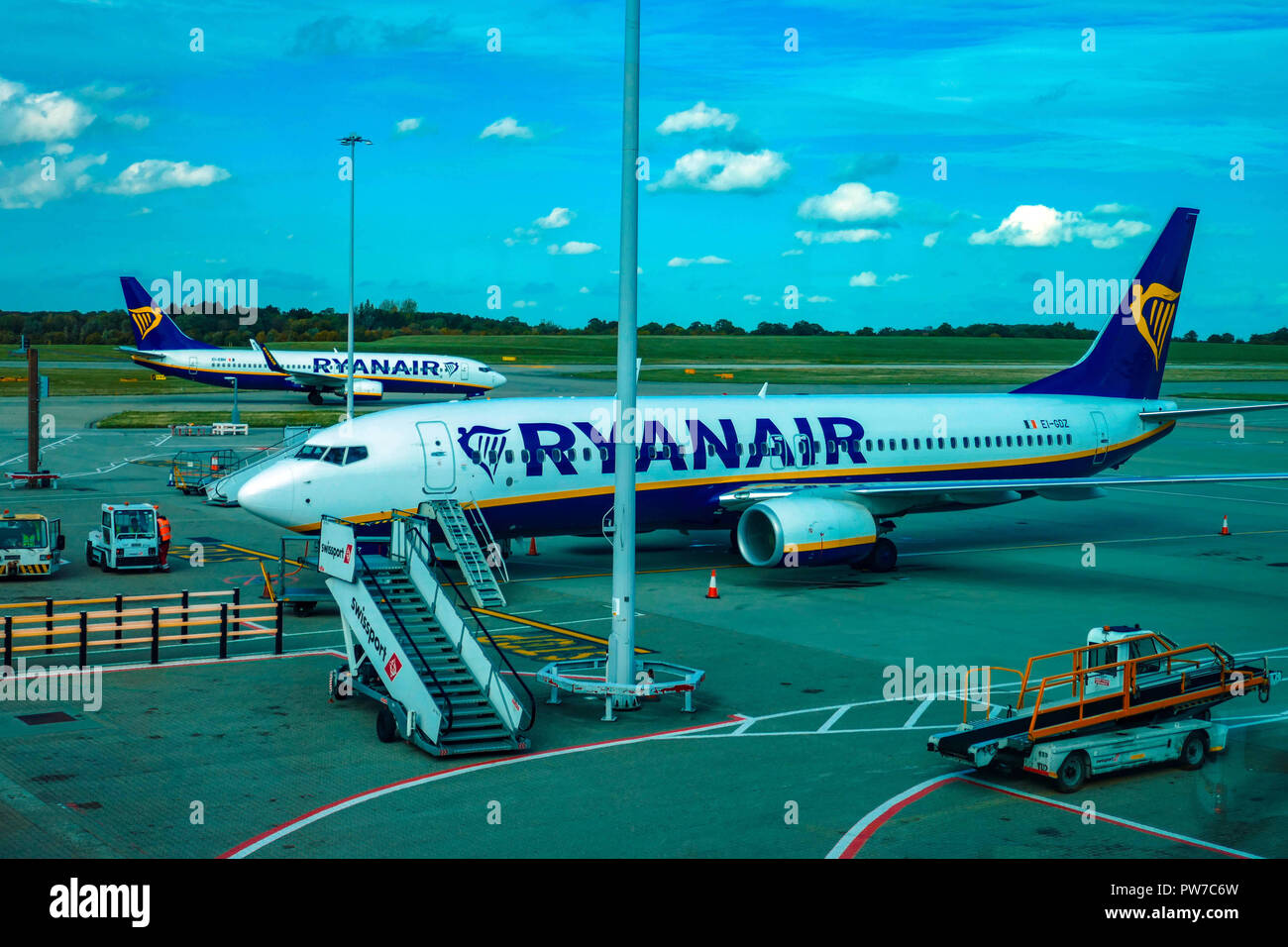 Ryanair tail logo on hi-res stock photography and images - Alamy