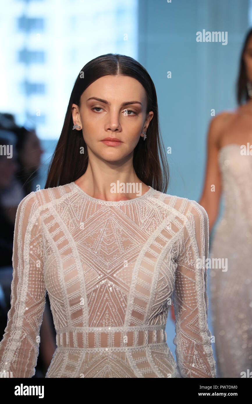 Fit and flare wedding dress hi-res stock photography and images - Alamy